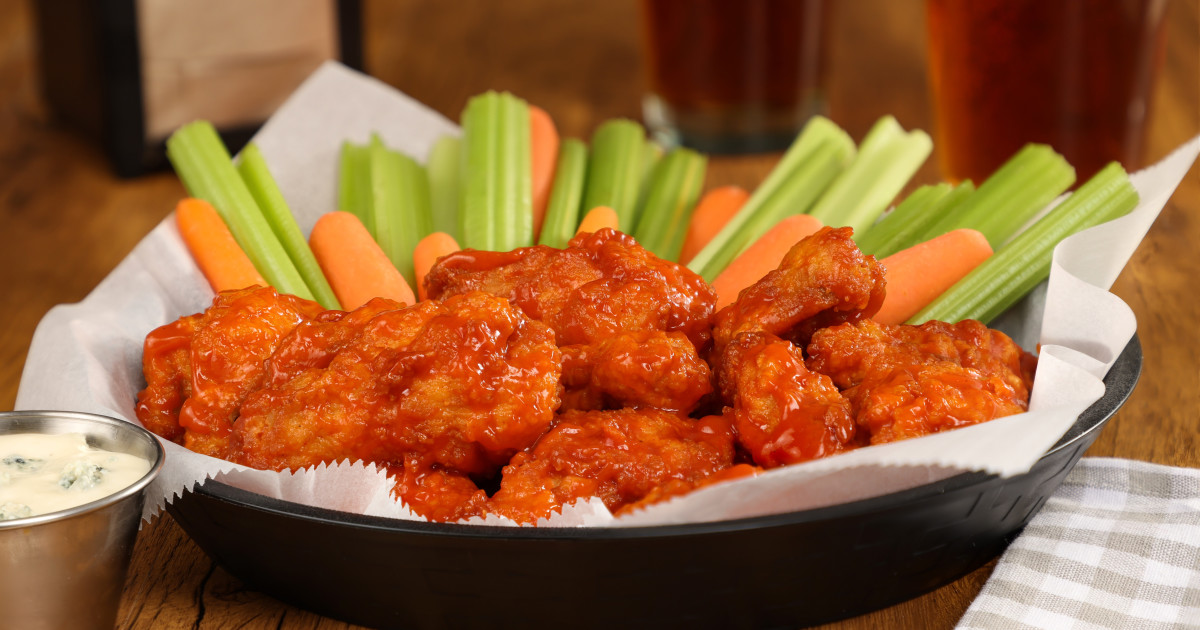 Breaded Medium Wing Dings 2/7.5# Fully Cooked - Pilgrim's Foodservice