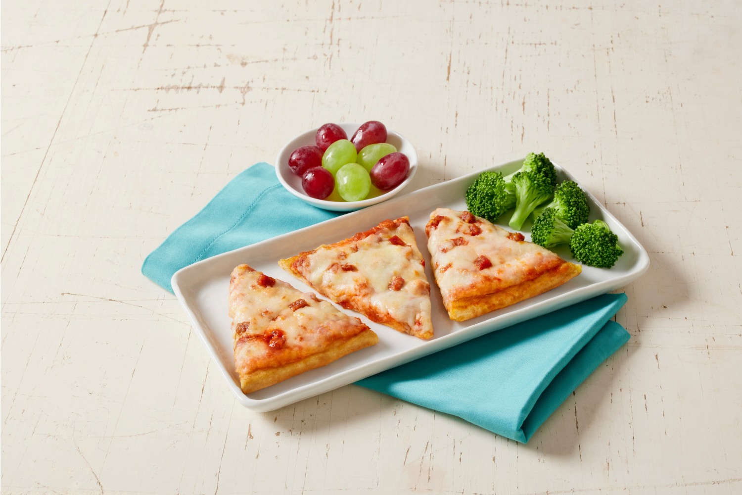 Mini Pizza Triangles with Cheese and Pepperoni, 96-4.35oz | Conagra ...