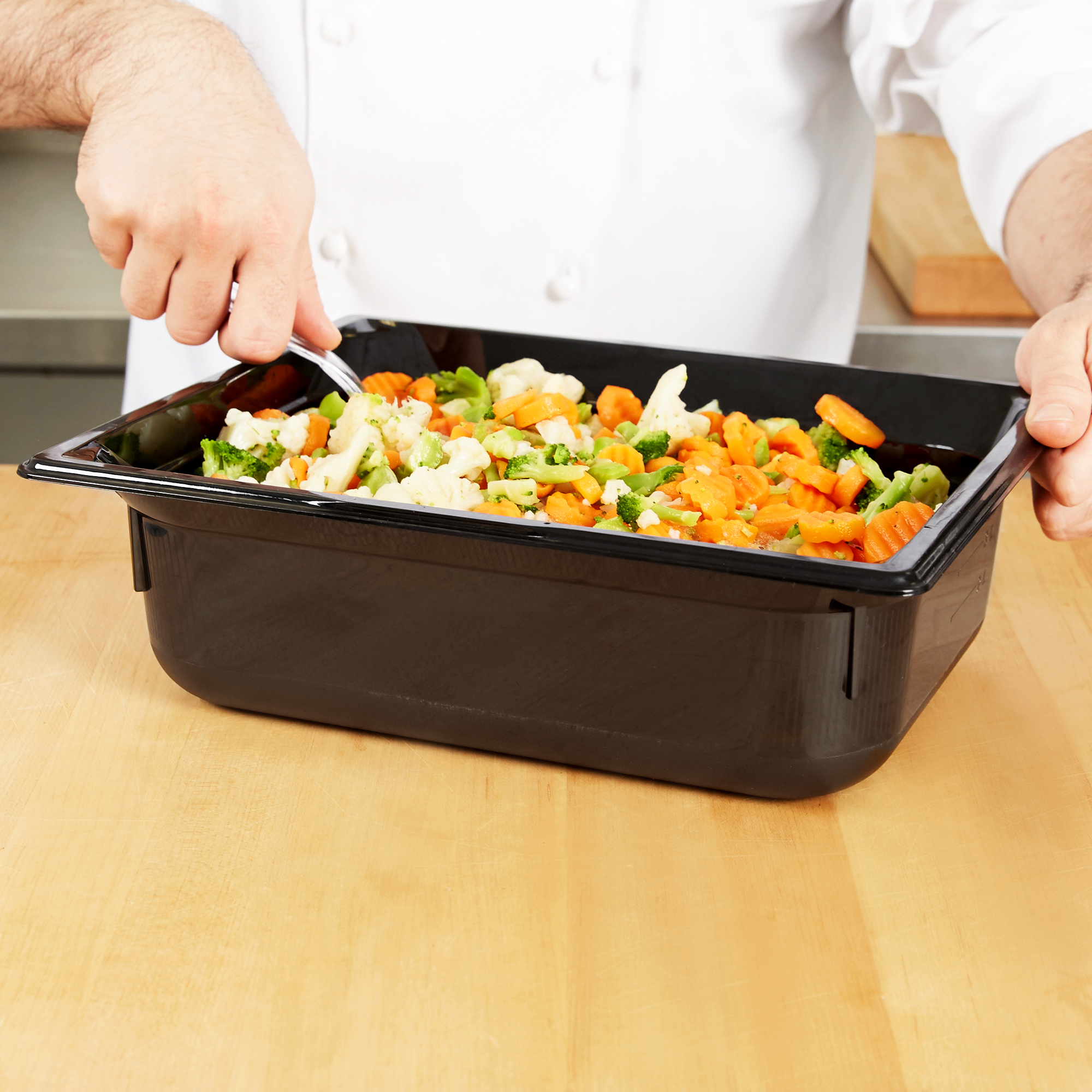 Half-size 4-inch-deep Super Pan® high-temperature plastic pan in black ...