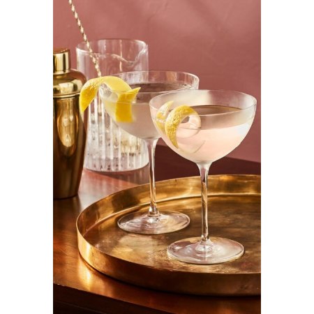 Get Nostalgic With These '90s Cocktails Making a Comeback