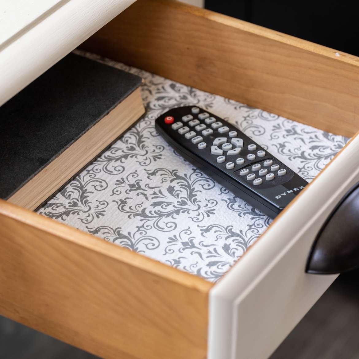 Smooth Top Easy Liner Shelf Liner Grey Damask | Duck Brand