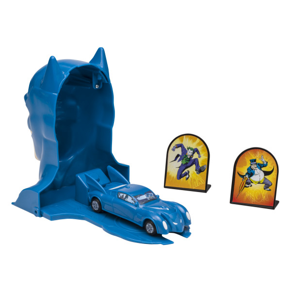 Batman To The Rescue Signature Cake Decoset | DecoPac