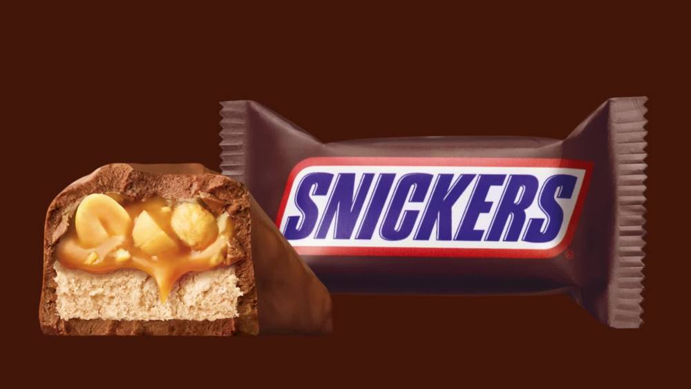 Snickers Fun Size Chocolate Bars, 18.71 oz Jumbo Candy Bag - Walmart.com