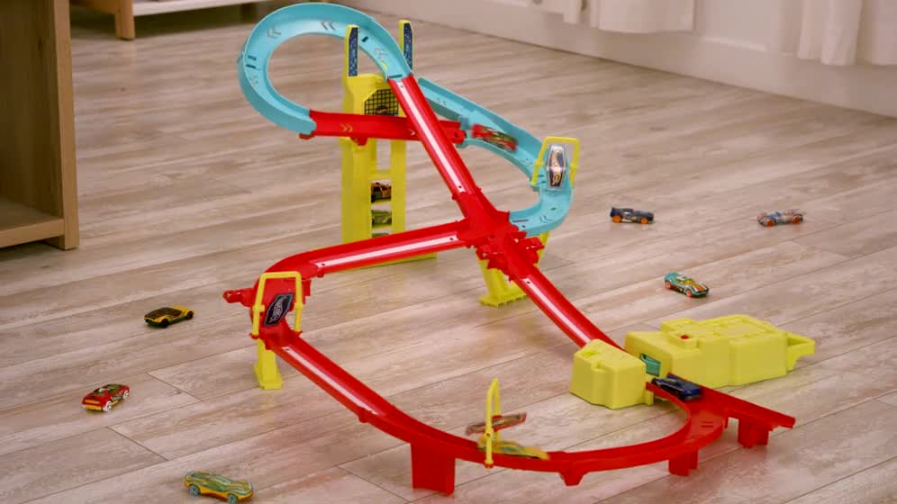 Hot Wheels Track Set, Neon Speeders Skyscraper Speed Circuit with 1 Hot ...