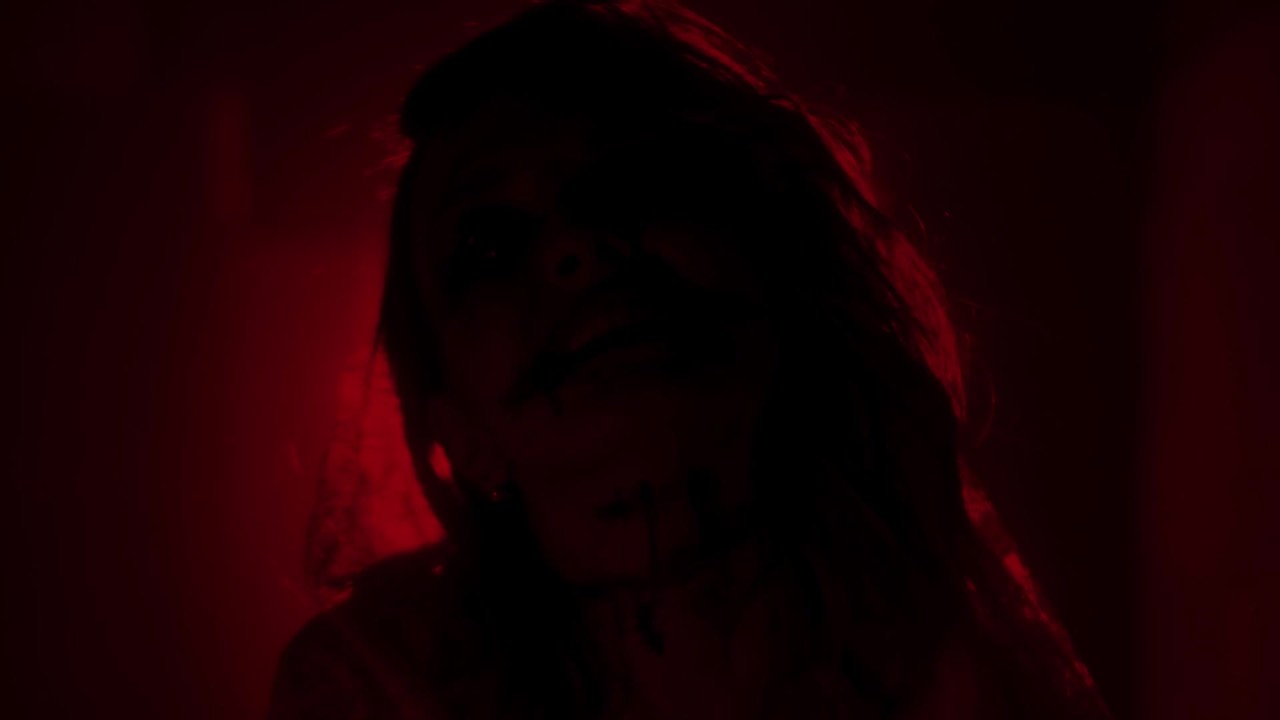 Goliath Horror Trivia Card Game, 300 Pop Culture Questions, Ages 13 ...