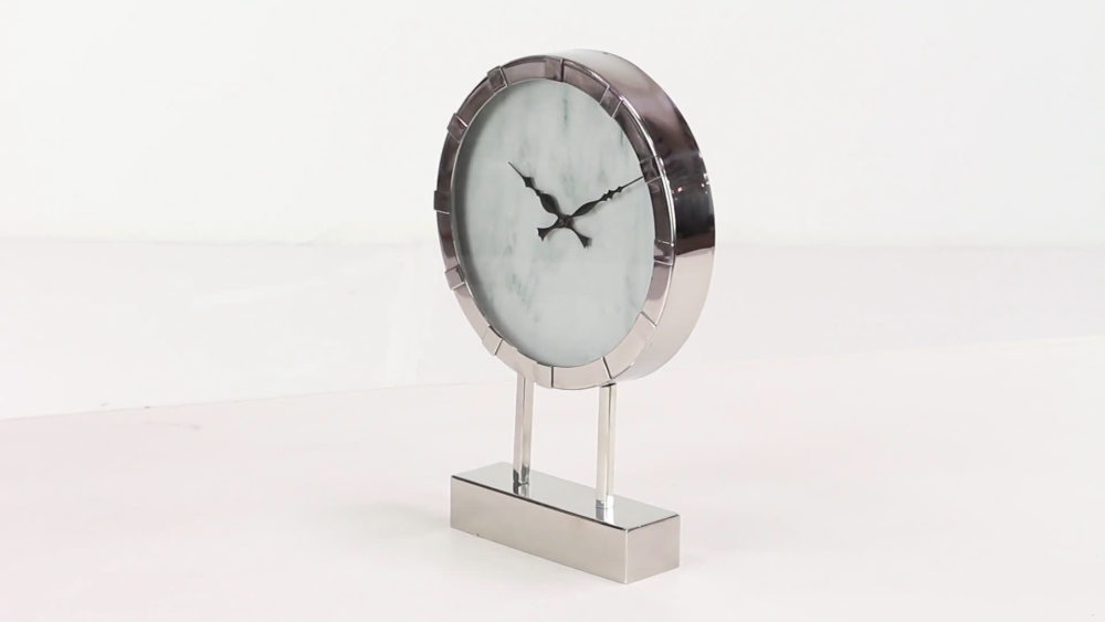 Decmode Glam 18 X 12 Inch Silver Stainless Steel Table Clock - Walmart.com