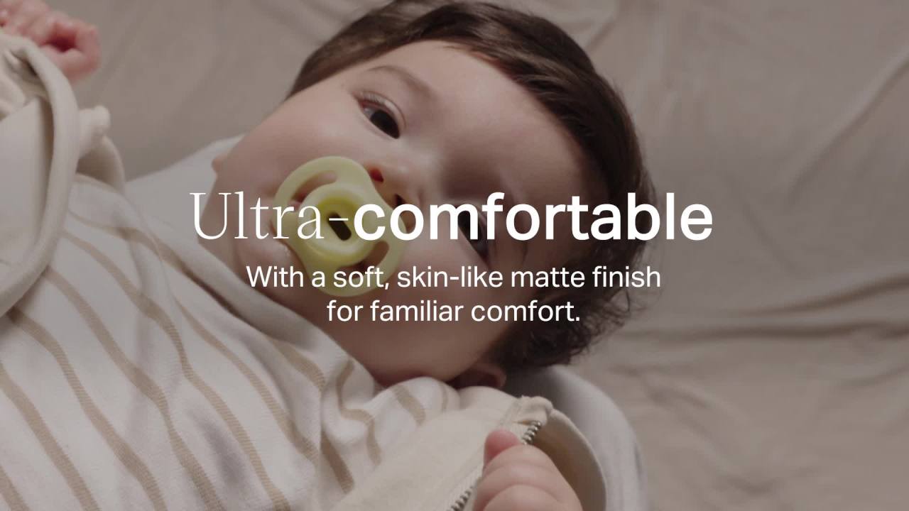 Tommee Tippee Ultra-light Stayput Pacifier, 0-6 Months, One-Piece ...