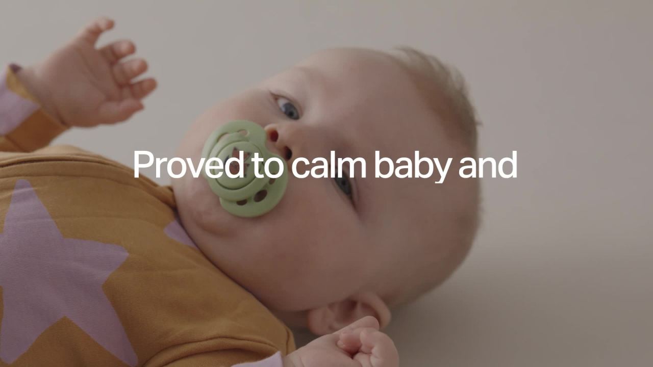 Tommee Tippee Night Time Glow in the Dark Pacifiers (0-6m, 2 Count ...