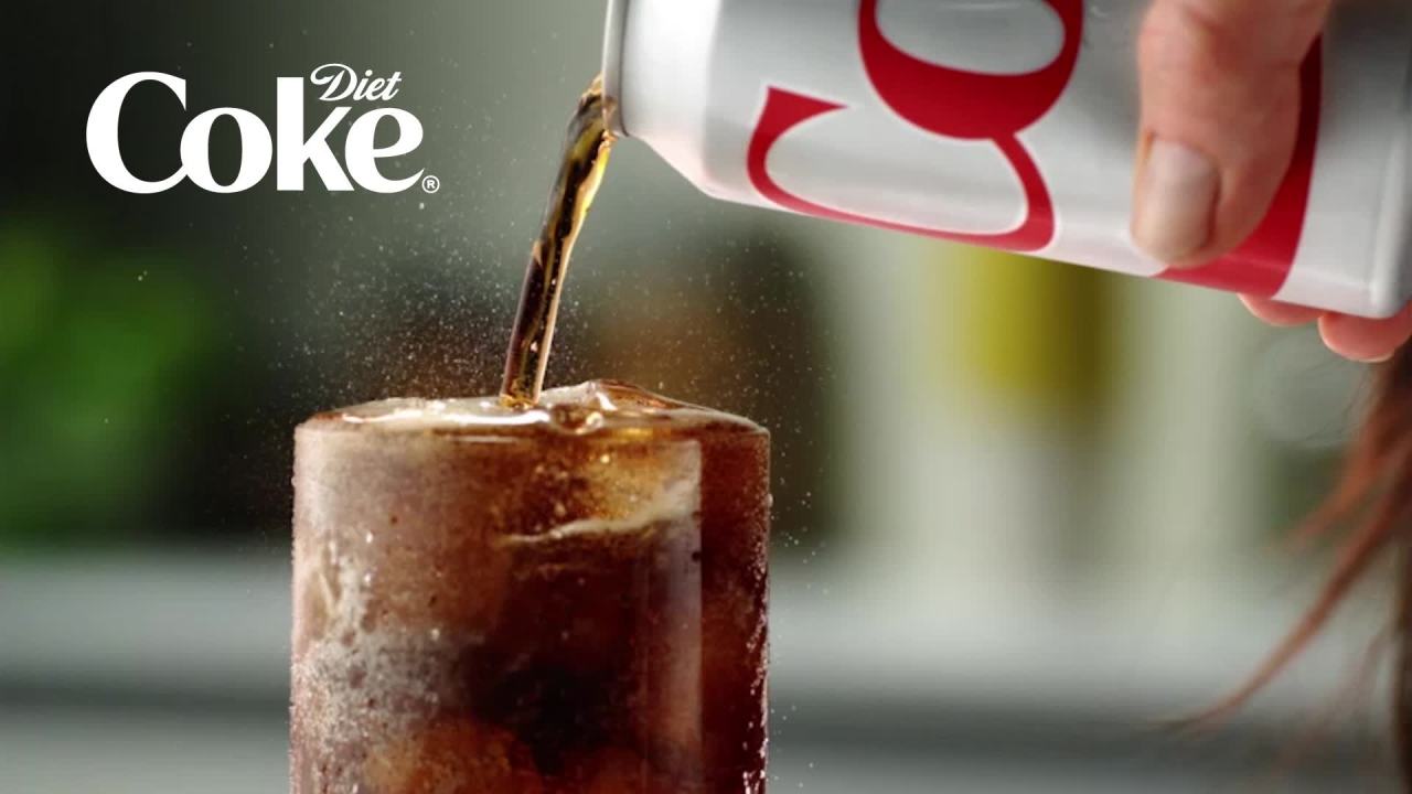 Diet Coke Diet Cola Soda Pop, 8 fl oz Glass Bottles, 6 Pack - Walmart.com