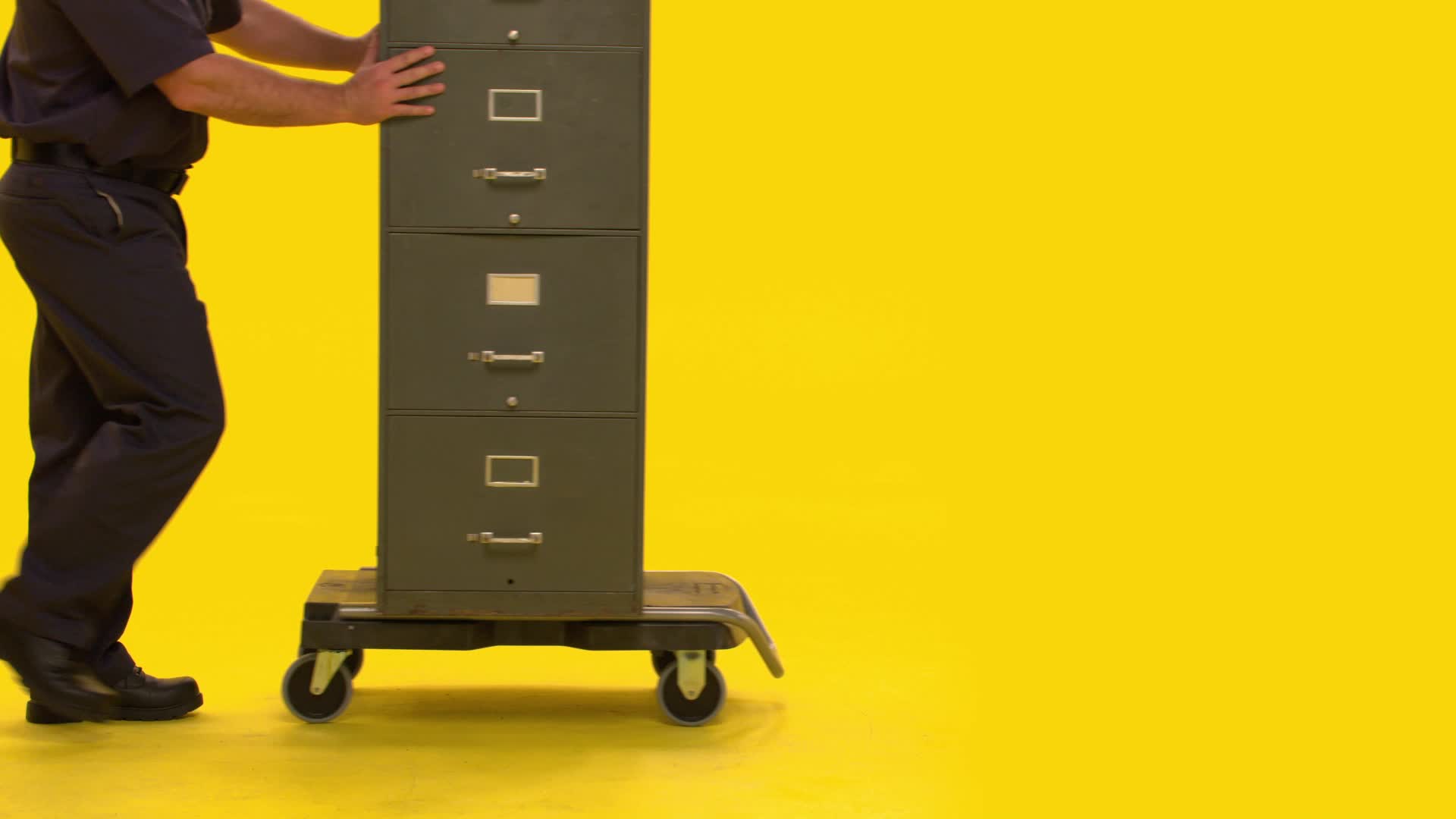 Triple Trolleys | Rubbermaid Commercial Products