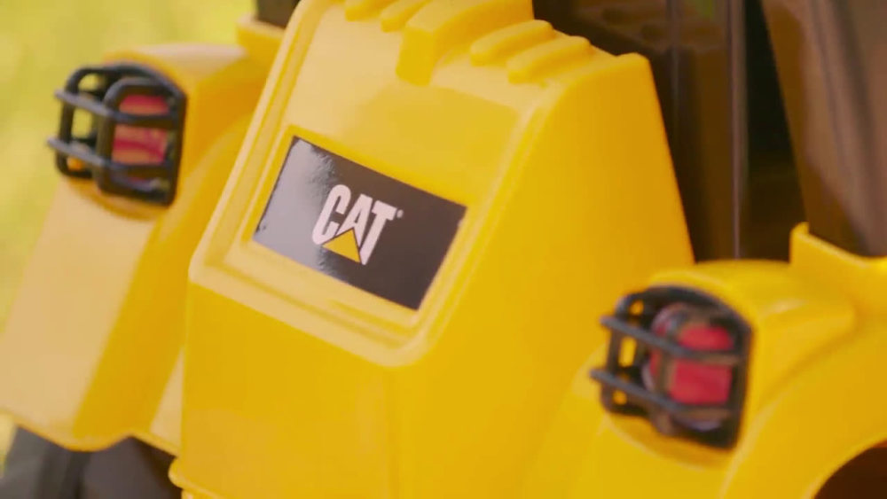 CAT Tractor Bull Dozer, Digger, Ride-On Toy by Kid Trax, yellow ...