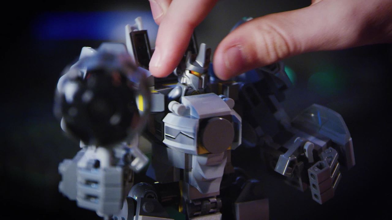 LEGO Overwatch Set: D.Va & Reinhardt Mech Suit and Powered Armor 75973 ...