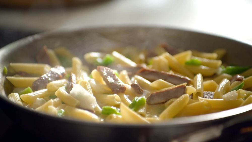 Birds Eye Voila! Family Size Garlic Chicken Skillet TV Dinner Meal, 60 ...