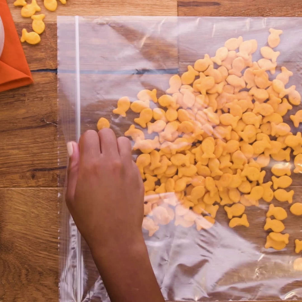 Goldfish Flavor Blasted Xtra Cheddar Cheese Crackers, Baked Snack ...
