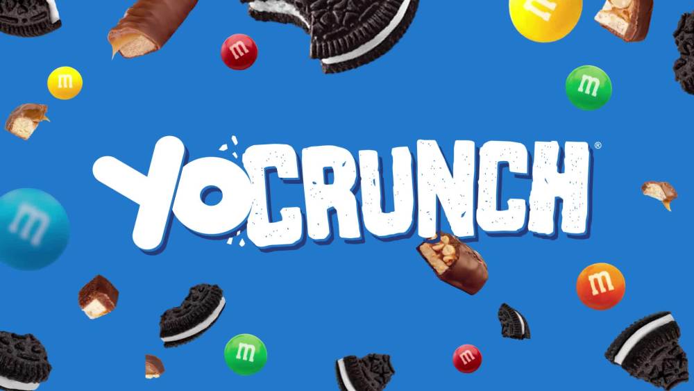 YoCrunch Vanilla Low Fat Yogurt with Mini M&Ms(R), 4 oz Yogurt Cups, 4 ...