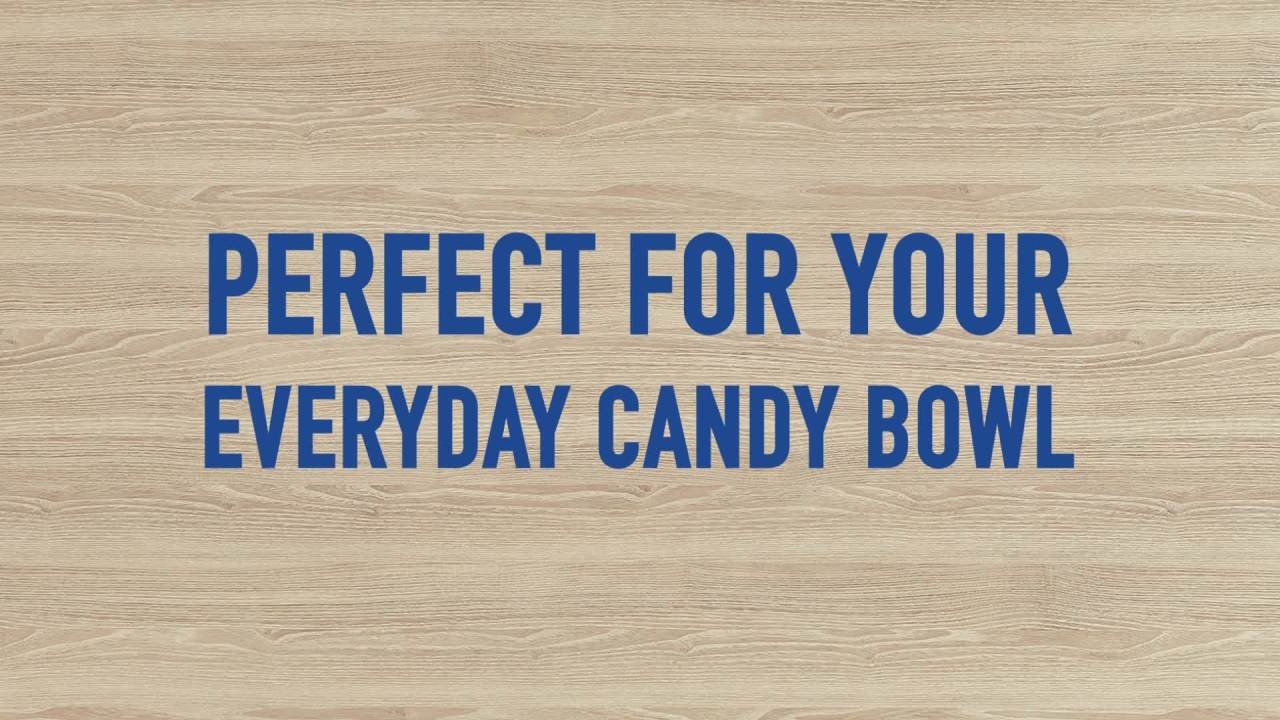 Snickers Fun Size Football Chocolate Bars Variety Pack, Party Size - 24 ...