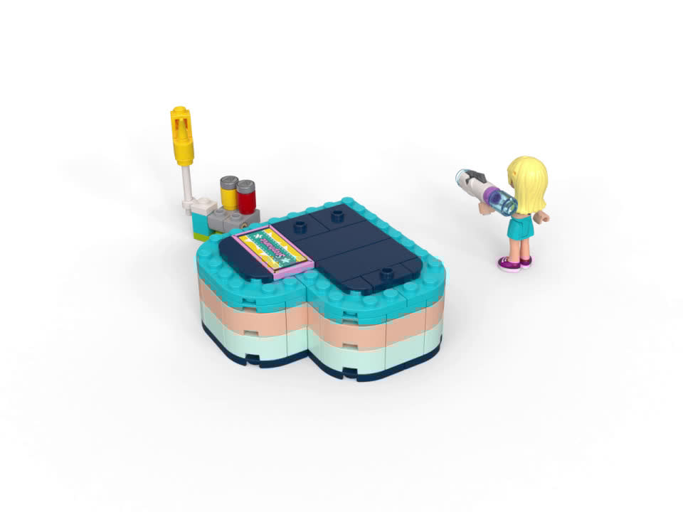 LEGO Friends Stephanie's Summer Heart Box 41386 Building Set (95 Pieces ...