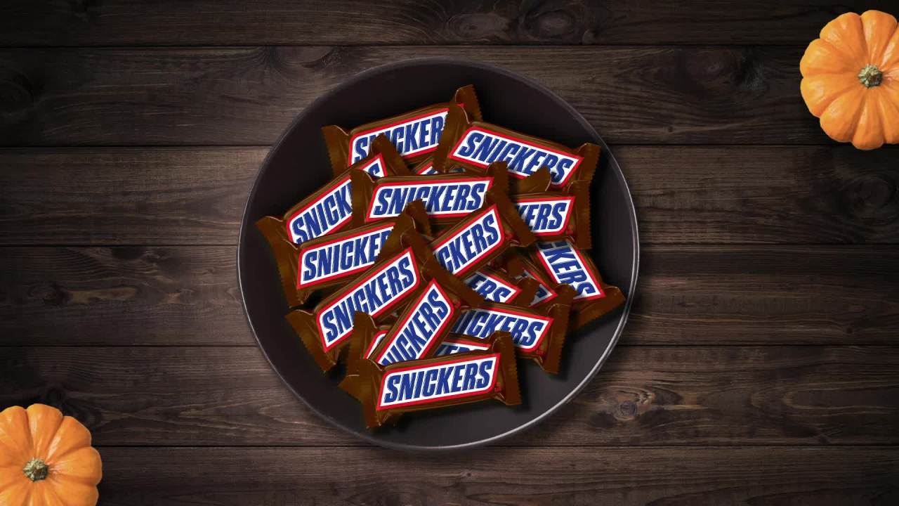 Snickers Bulk Bite Size Halloween Fun Chocolate Candy Bars, 10.59 oz ...