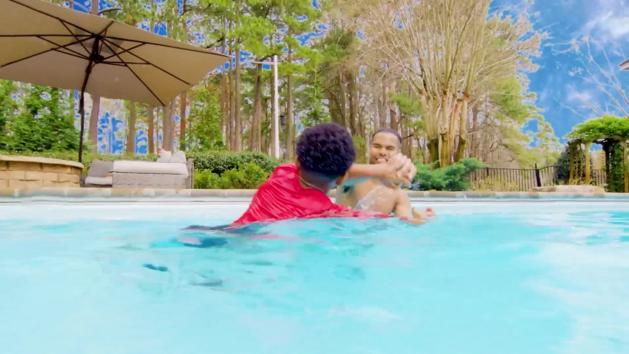 Wahu Hydro Pod Light Blue Float/Blue Mesh - Versatile Pool & Beach ...